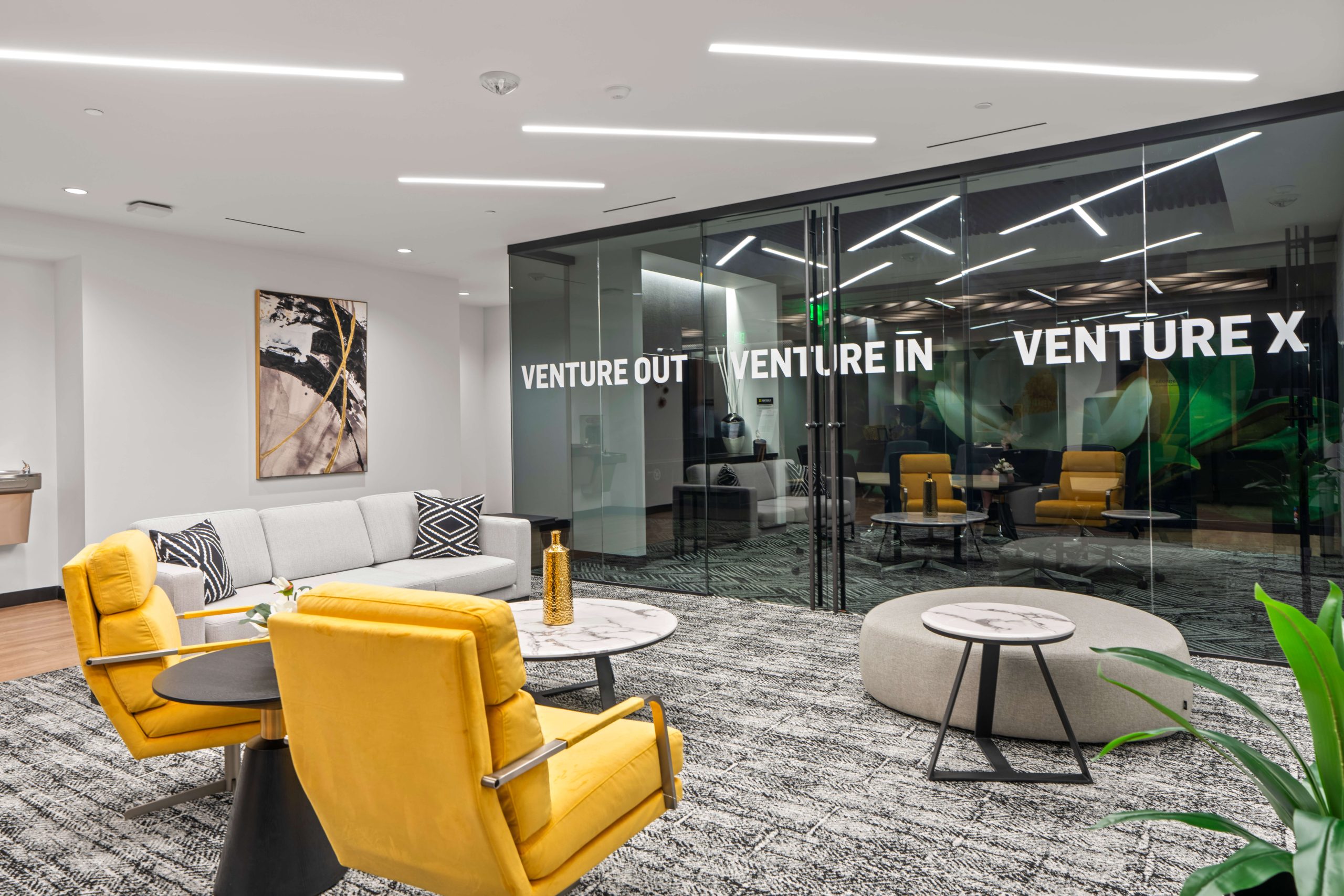 Flexible Workspaces Venture X, Office Evolution, and Intelligent Office ...